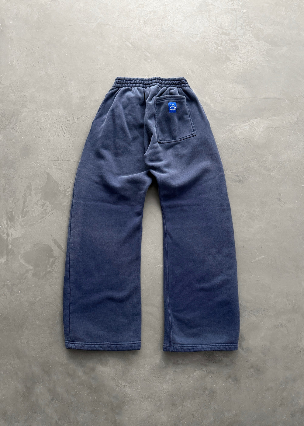AKIMBO STRAIGHT-LEG SWEATPANTS - FADED NAVY